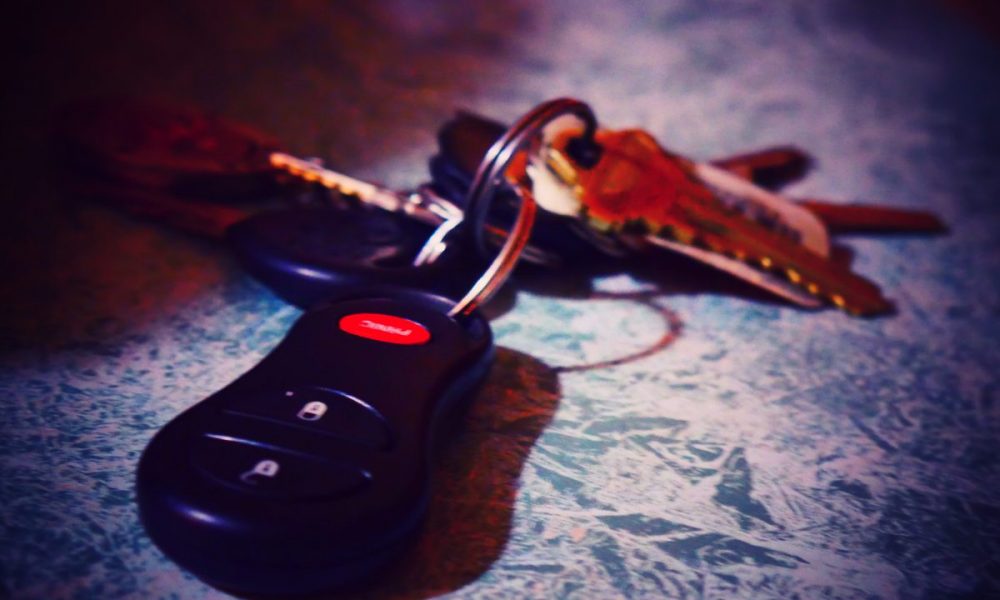 Hushme: A Headset That Lets You Make Private Phone Calls In A Non ...